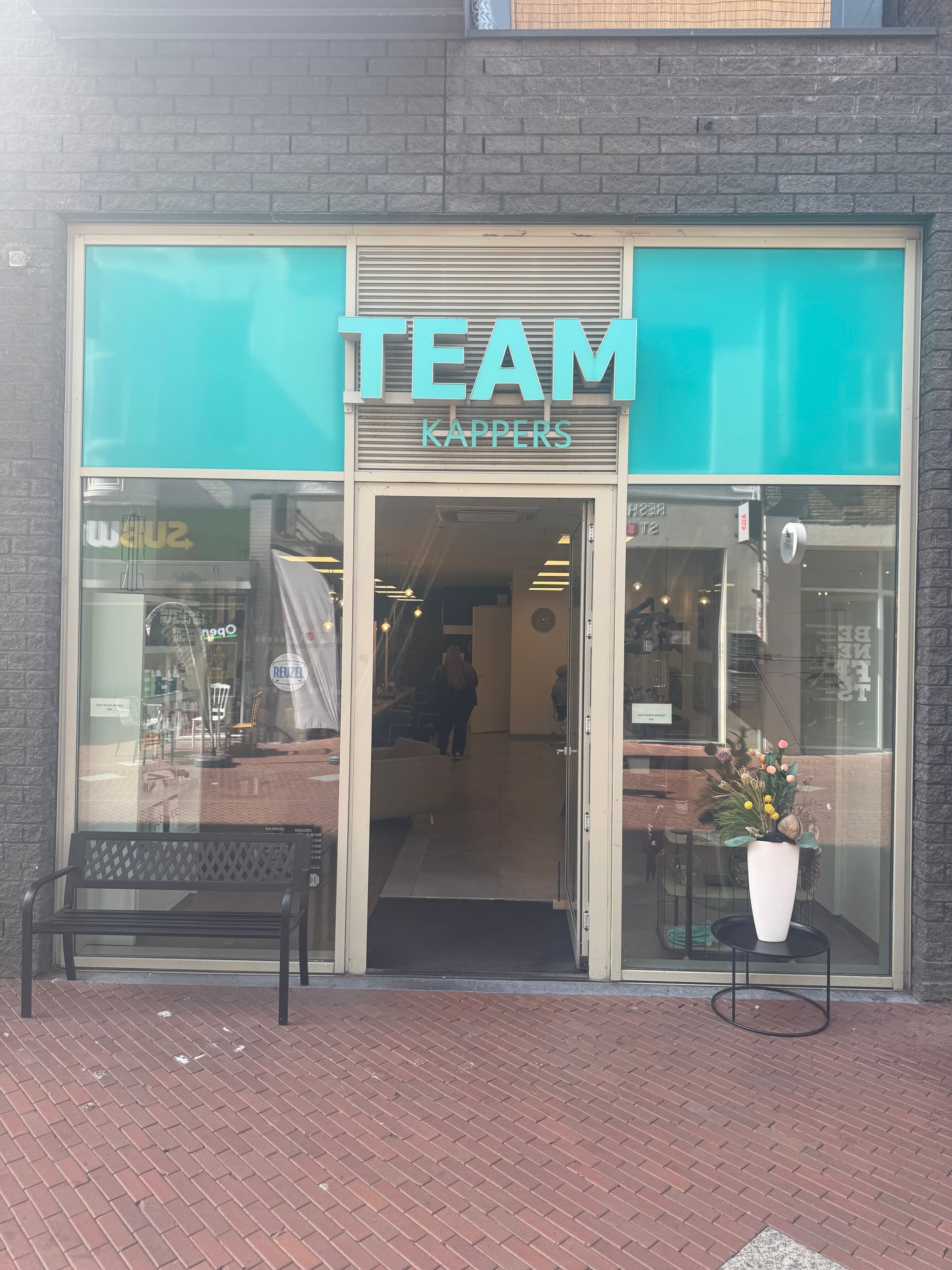 Kapper in Eindhoven Vrijstraat | Team Kappers | Team Kappers